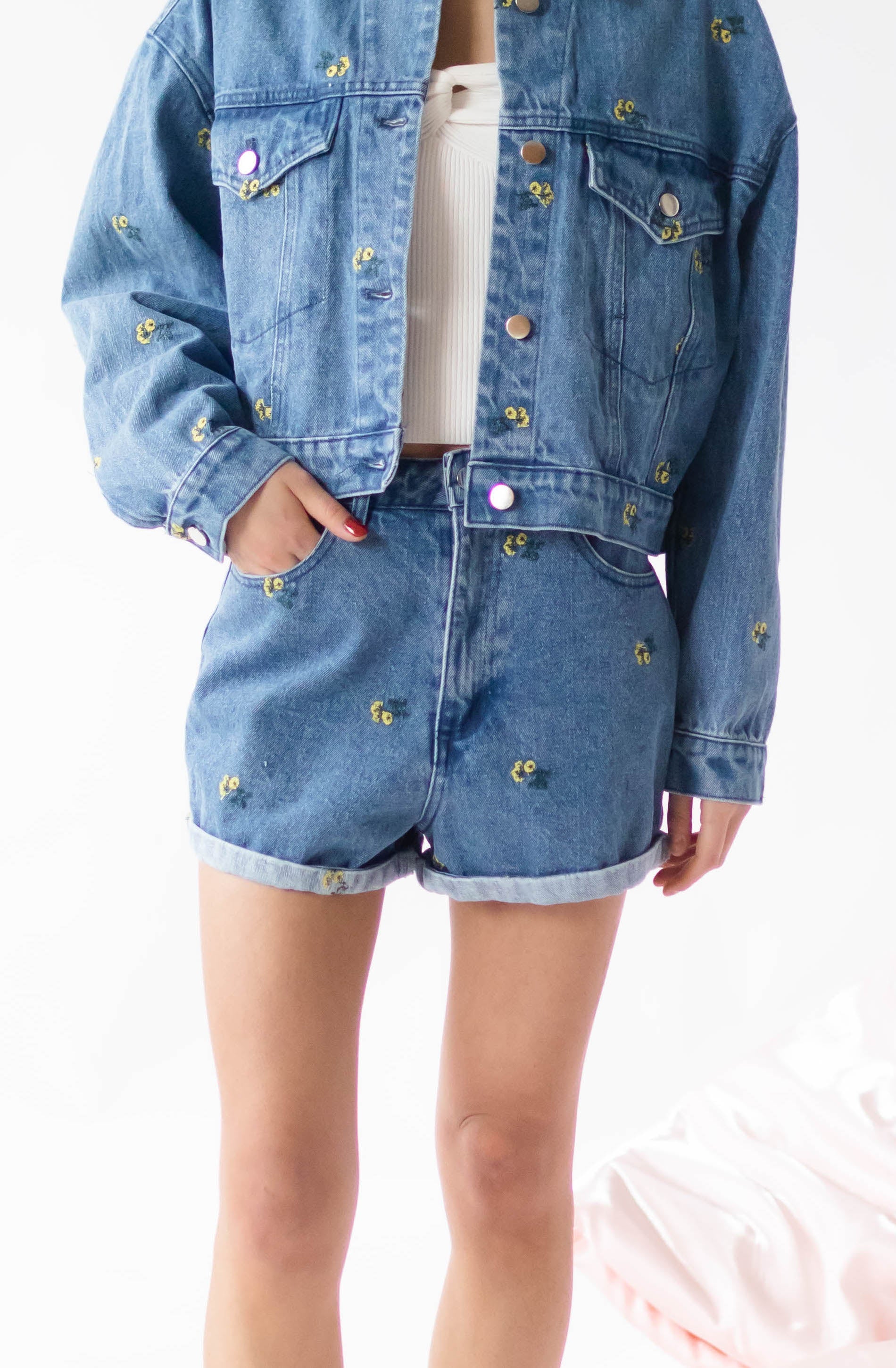 Daphnea Paris | Official Website
