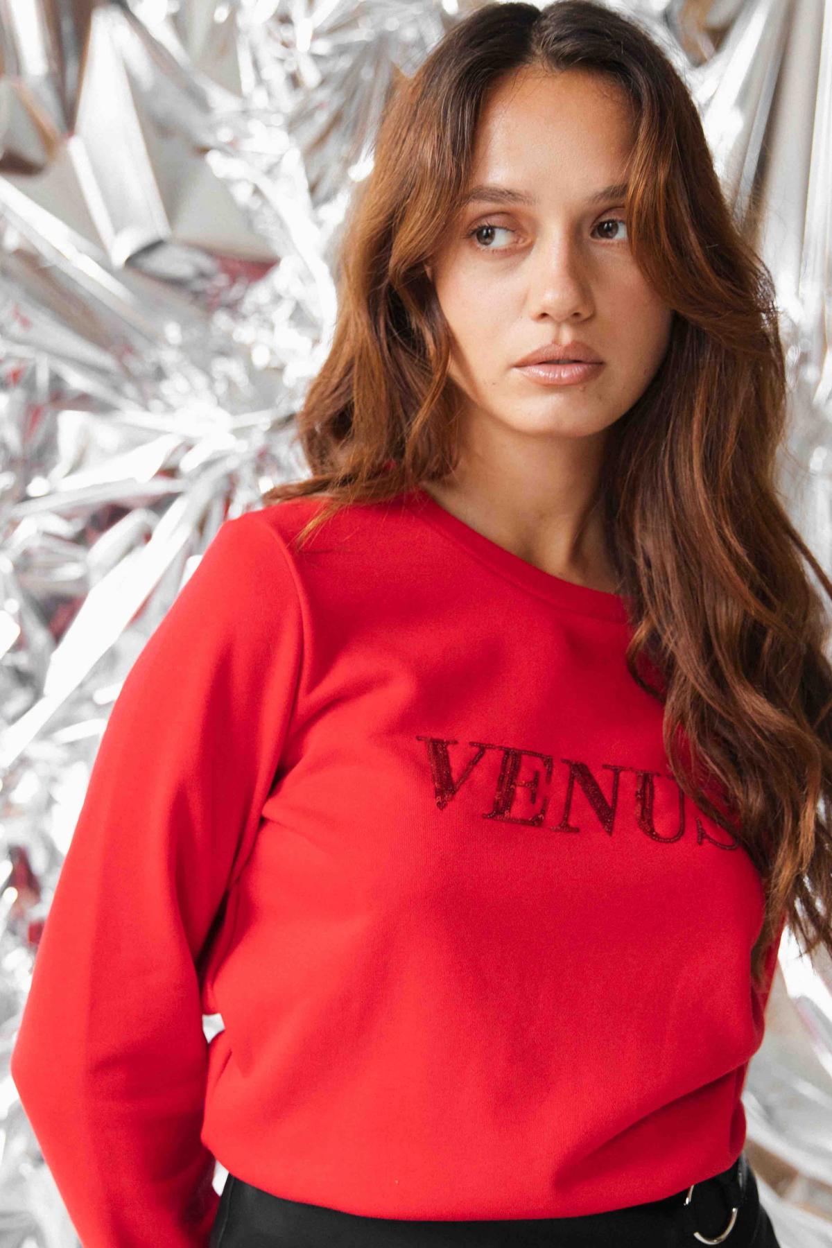 Daphnea Paris | Official Website